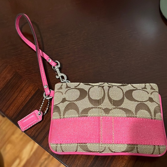 Coach | Accessories | Coach Wristlet | Poshmark